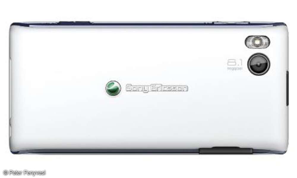 Sony Ericsson Aino - connect