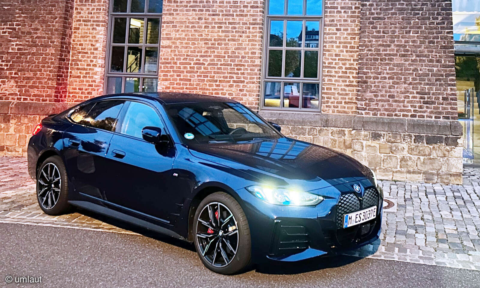 BMW i4 eDRIVE 40 im Test - connect