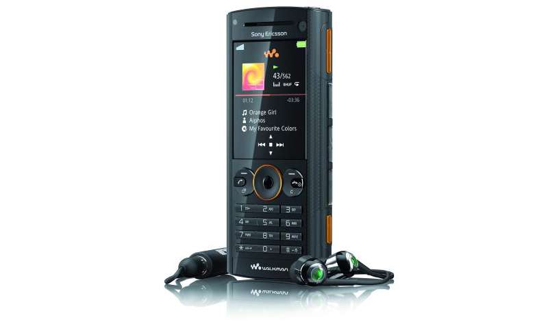 Sony Ericsson W902 - connect