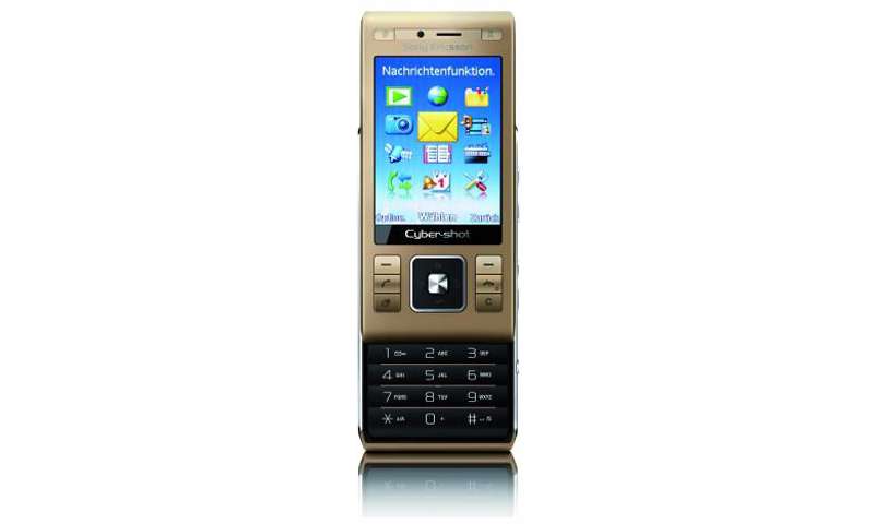 Sony Ericsson C905 - connect