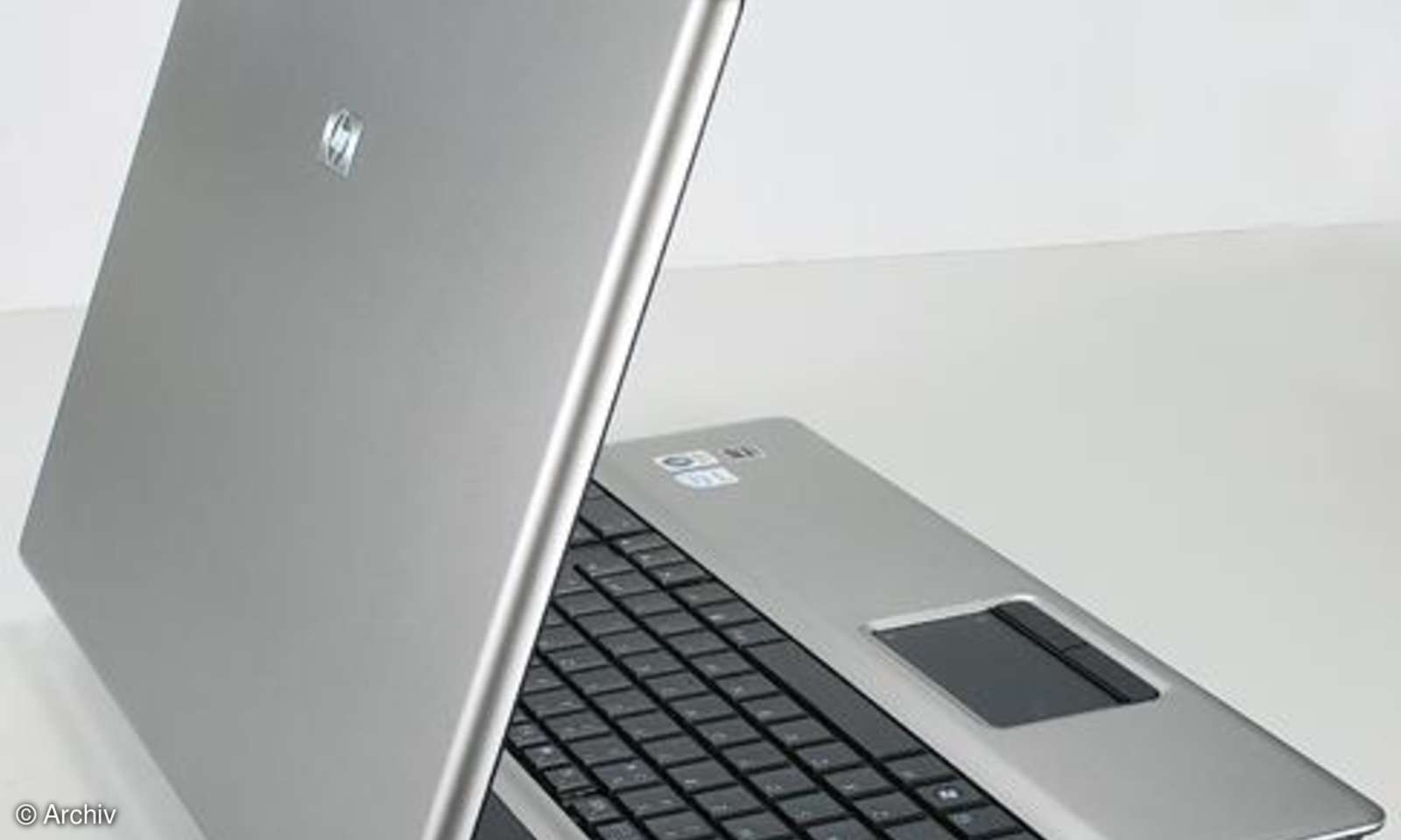 HP Compaq 6820s (GR714EA) - connect