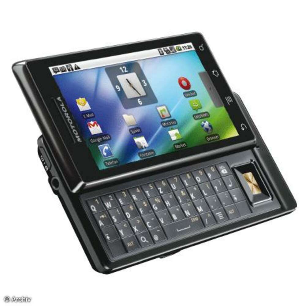 Motorola Milestone 2 - connect