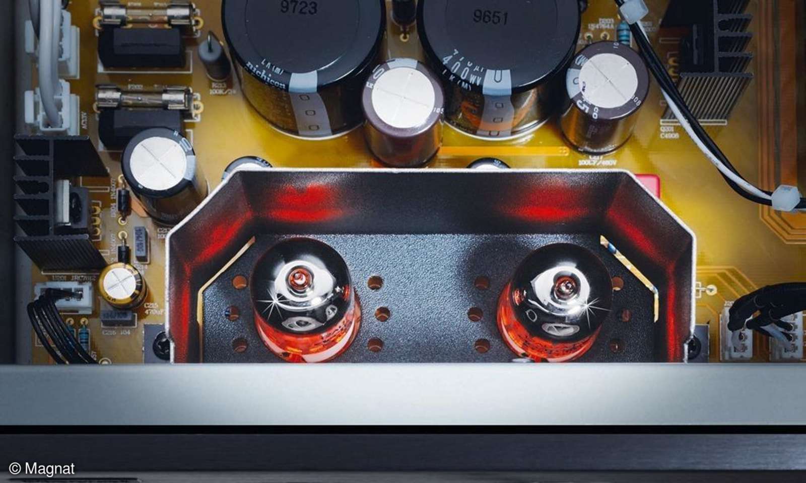 Magnat MA 1000 Vollverstärker im Test - connect