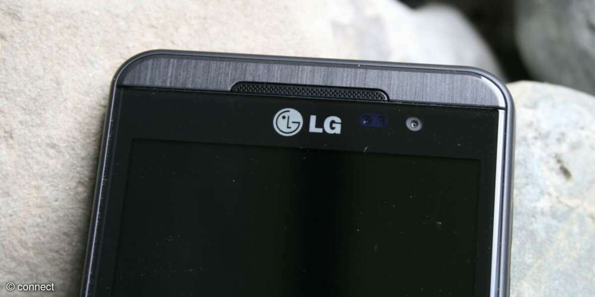 LG P920 Optimus 3D - connect