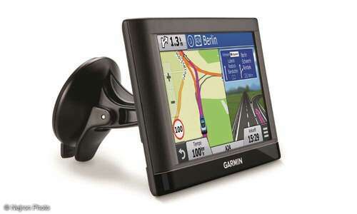 Garmin Nüvi 65 LMT im Test - connect